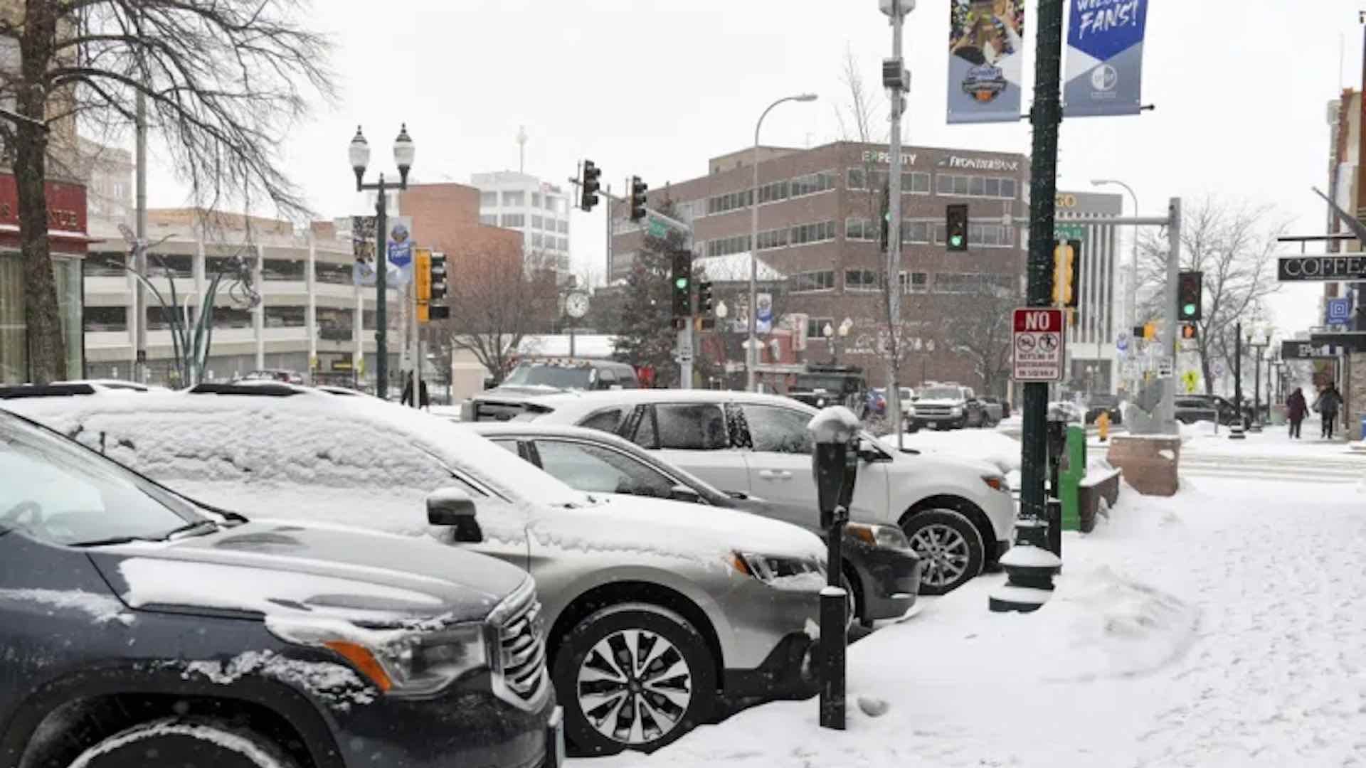 Winter storm shuts down parts of the northern U.S. - Zambia Pioneer
